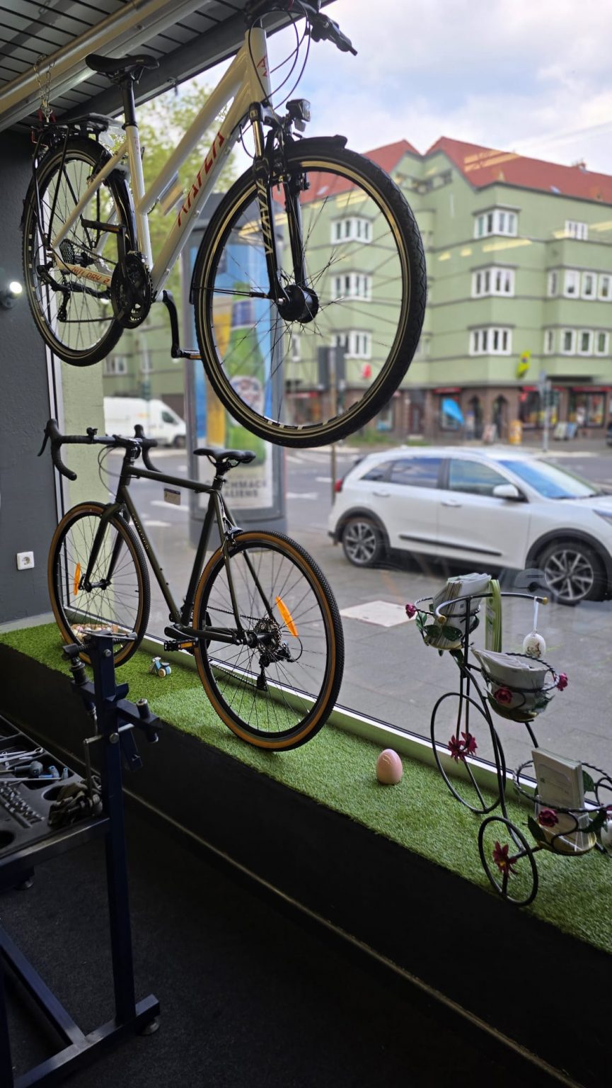 Über Uns – Bikes & Moor